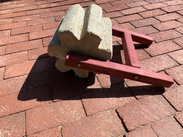 Yard Landscaping Threshing Stone in Concrete | BCWA Market Online